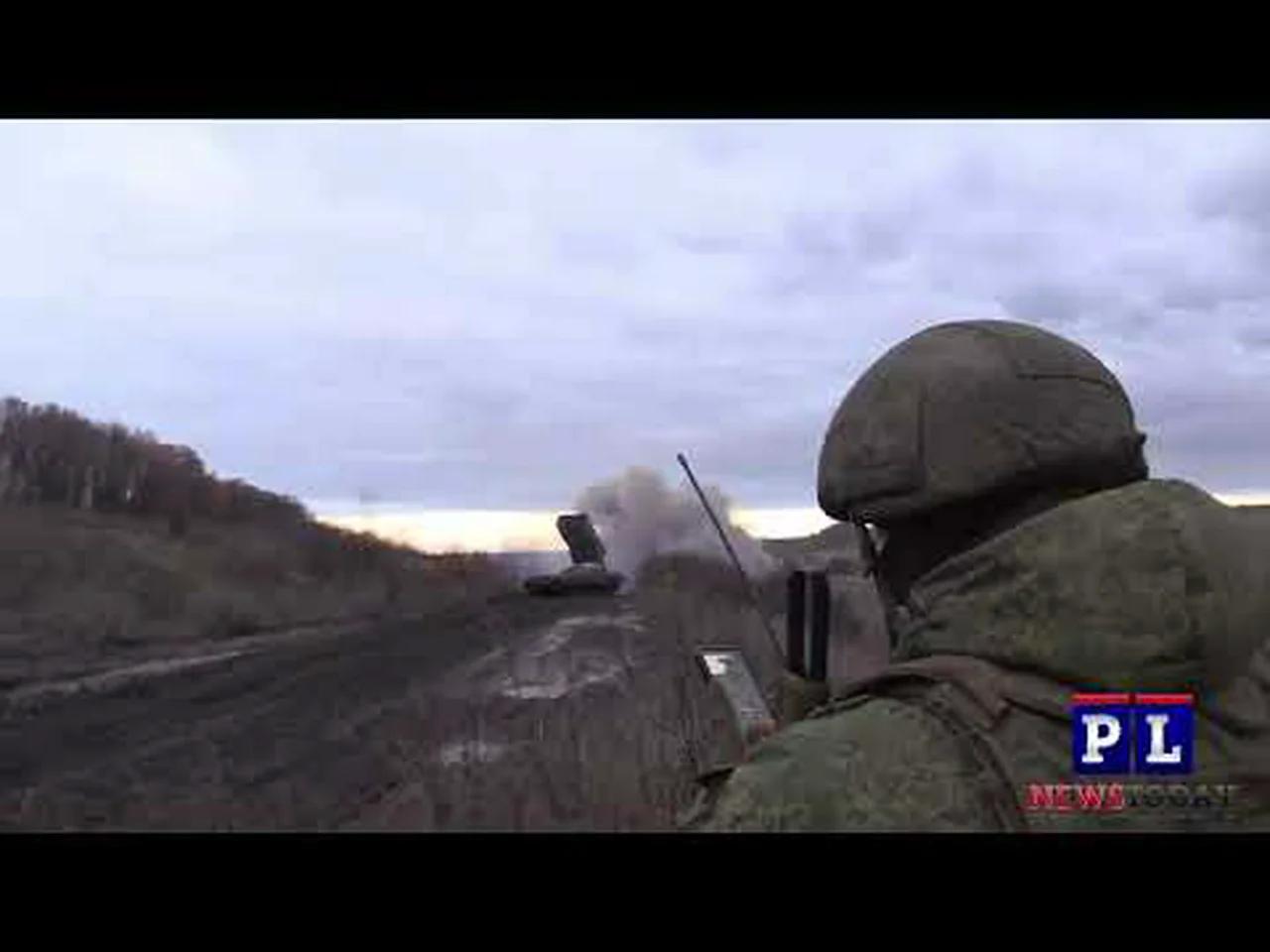 📣The Moment Russia Fires TOS-1A "Scorching sunlight" Rockets with ...