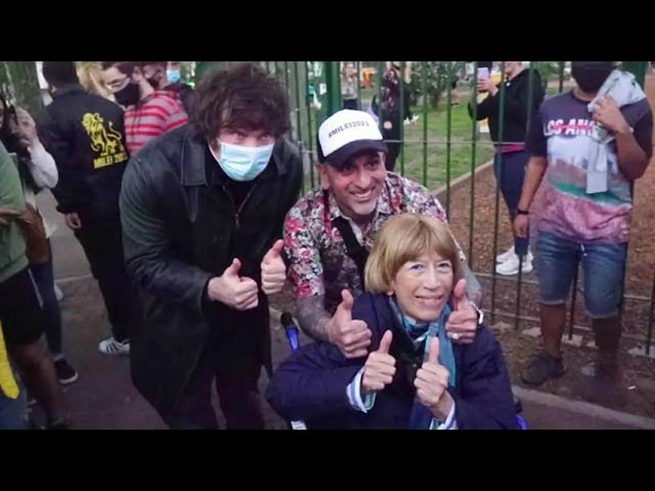 EVERYBODY LOVES Javier Milei | Understand why he is the last hope