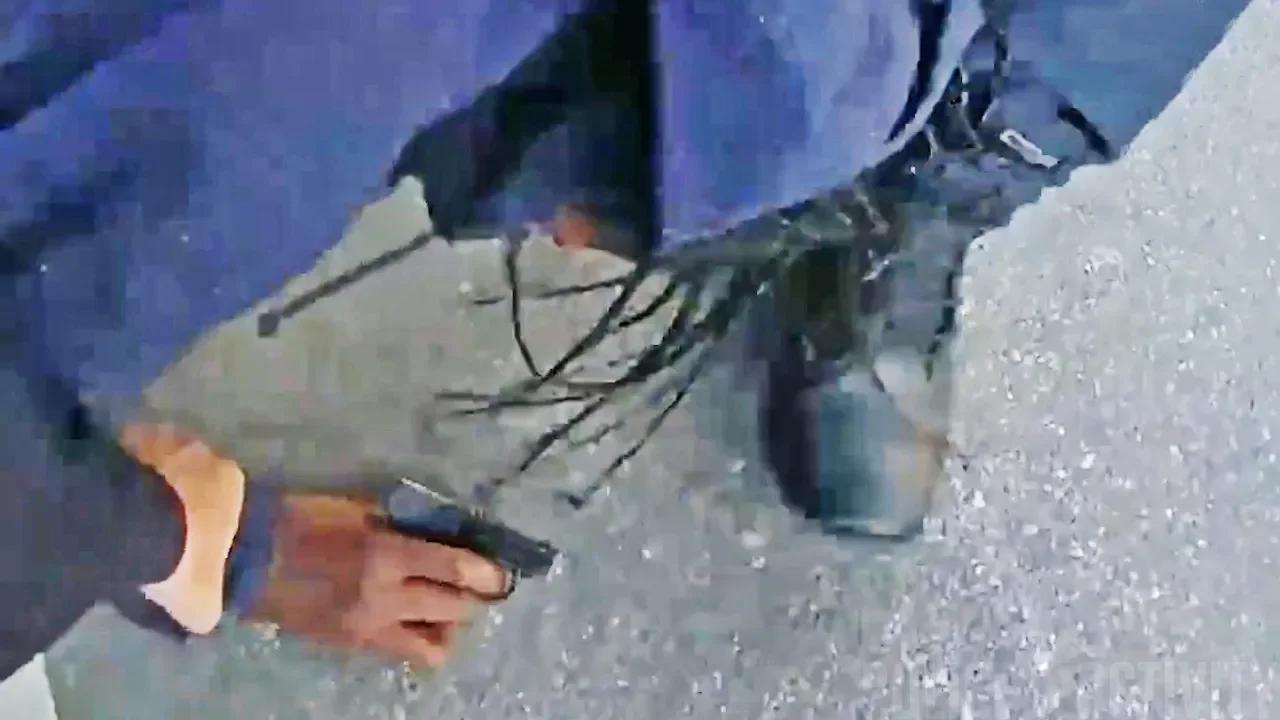 Bodycam Shows Gun Firing as NYPD Police Officers Wrestle Gun Away From ...