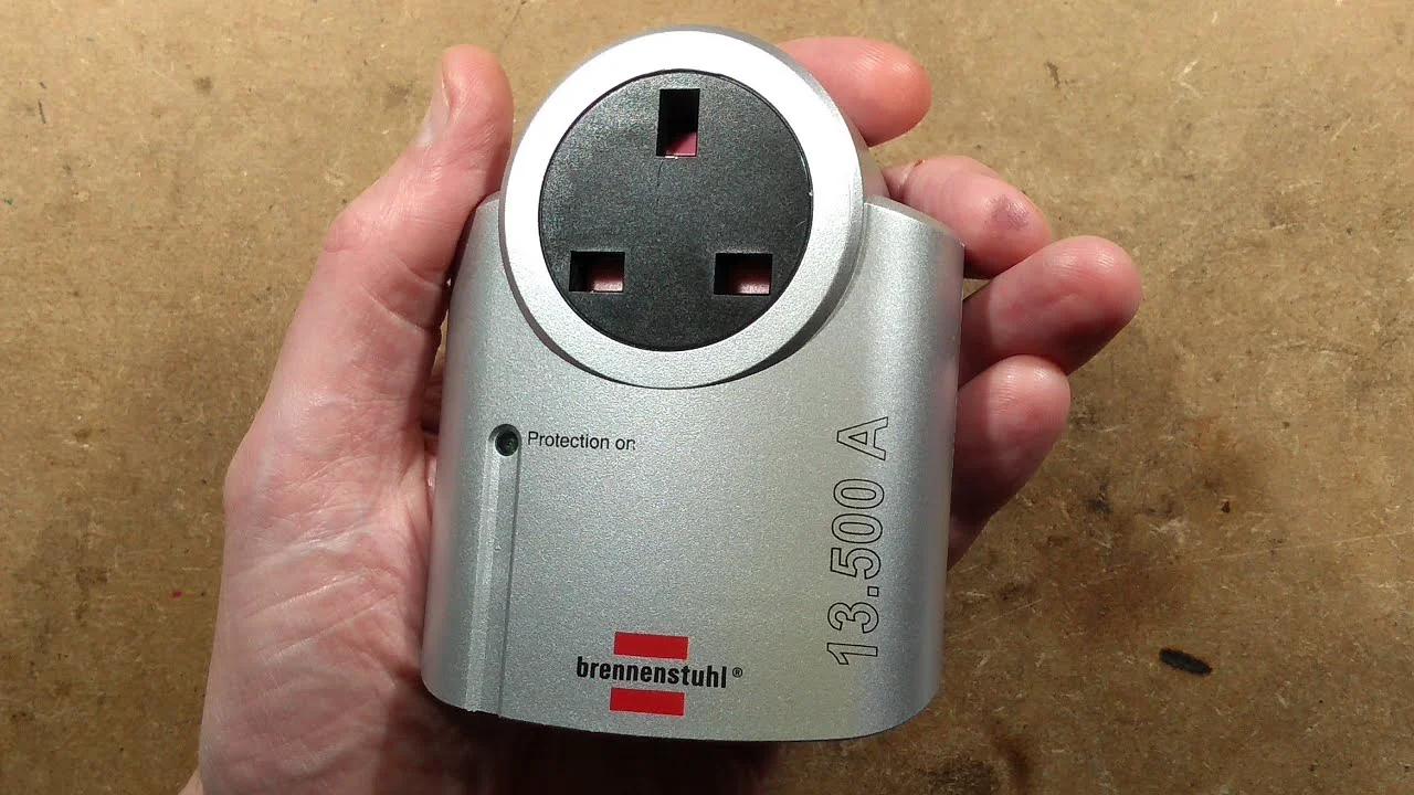Inside a 13,500A surge protector. (With schematic.)