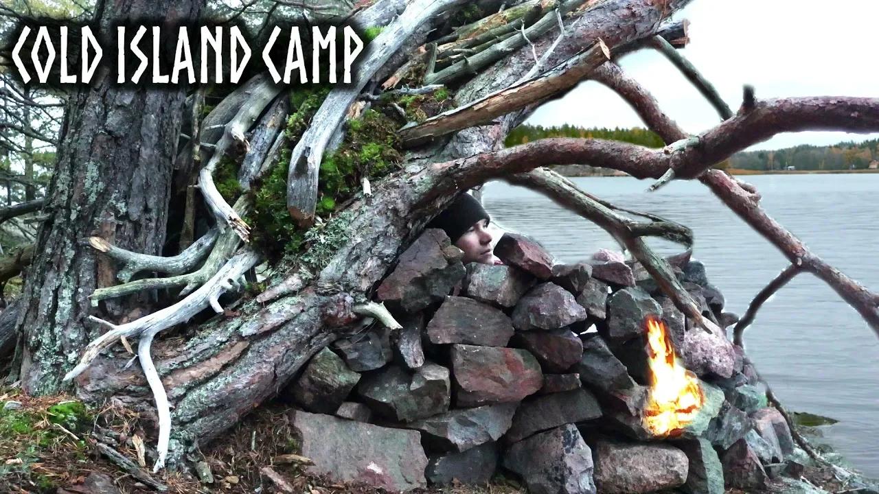Building a Shelter on a Cold Island🍂LATE AUTUMN CAMPING