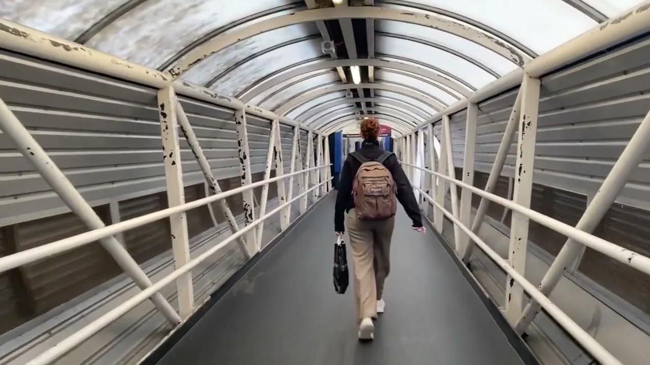 How to get from Elizabeth line terminal 4 Heathrow station to premier ...
