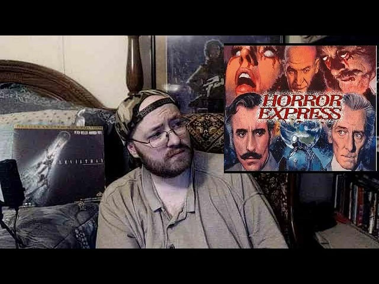 Horror Express (1972) Movie Review