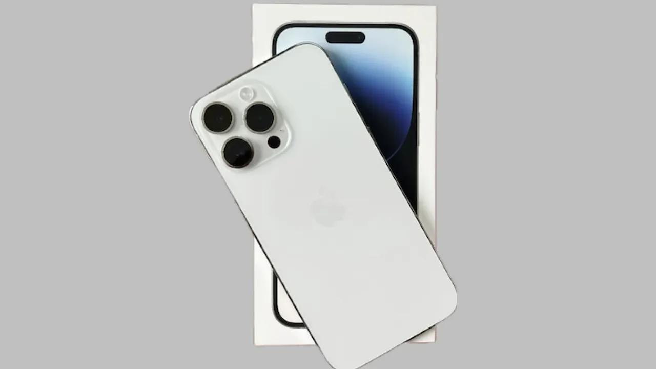 Unboxing Silver iPhone 14 Pro Max