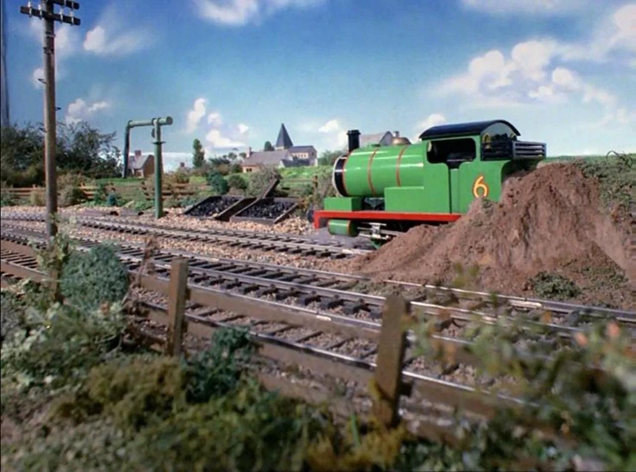 S01EP17 - Thomas & Friends - Percy Runs Away - UK