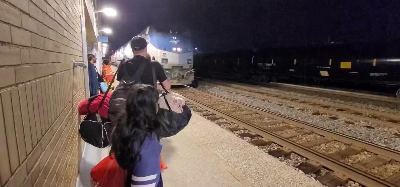 Amtrak's Cardinal (train #51) arriving Cincinnati Union Terminal, June ...