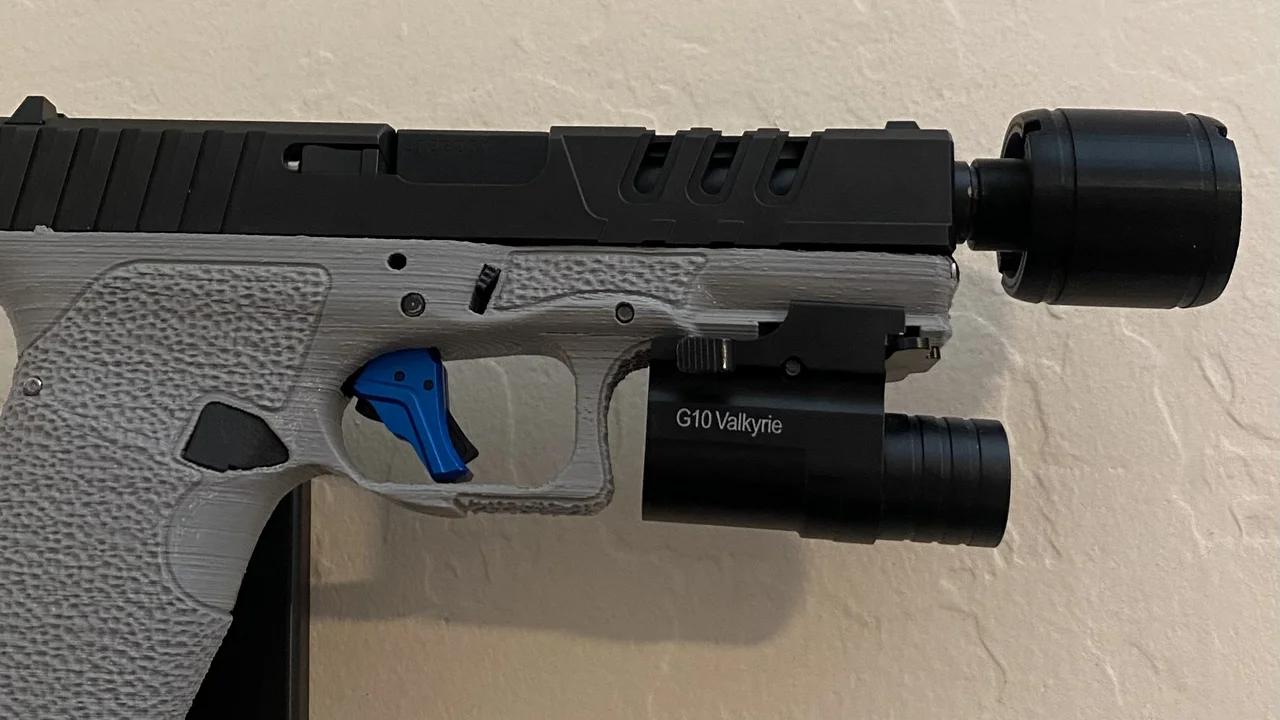 1/2x28 pistol flash can (remixed)