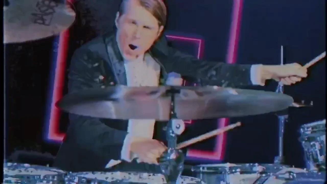 Royal Republic “Fireman& Dancer”