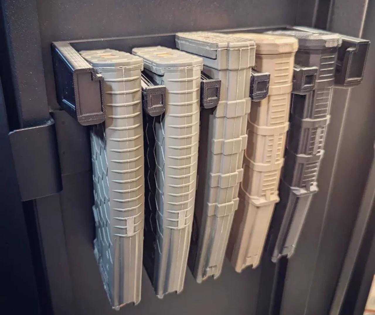 AR15 Magazine rack, screw mount