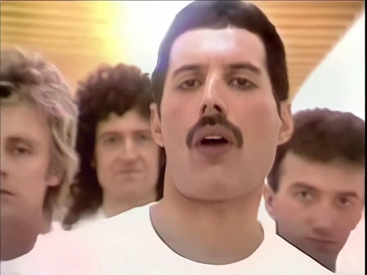 Queen - Calling All Girls [Music Video][Rock 1982]