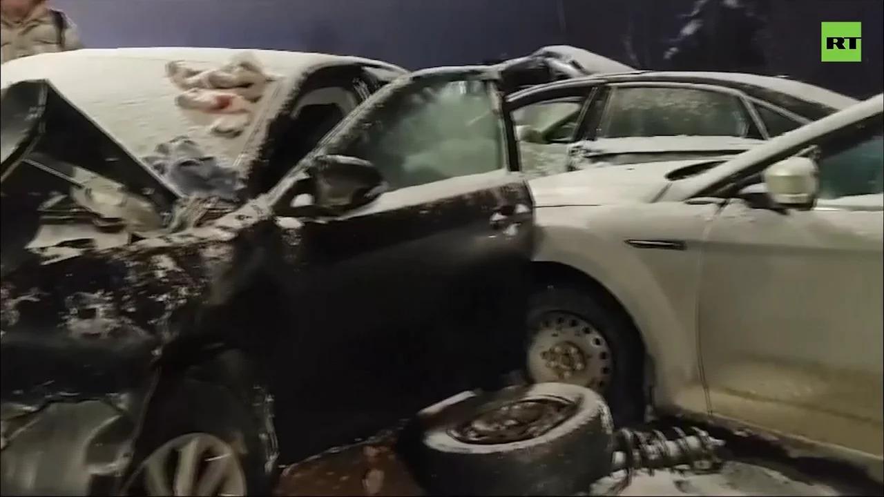 Multi-vehicle crash blocks Russian highway