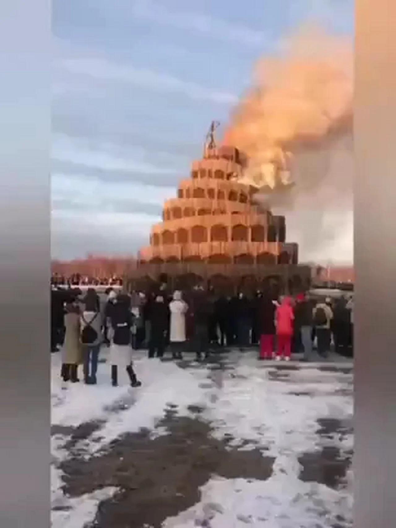 Russia Burn a Replica of The Tower of Babel - Message To The NWO