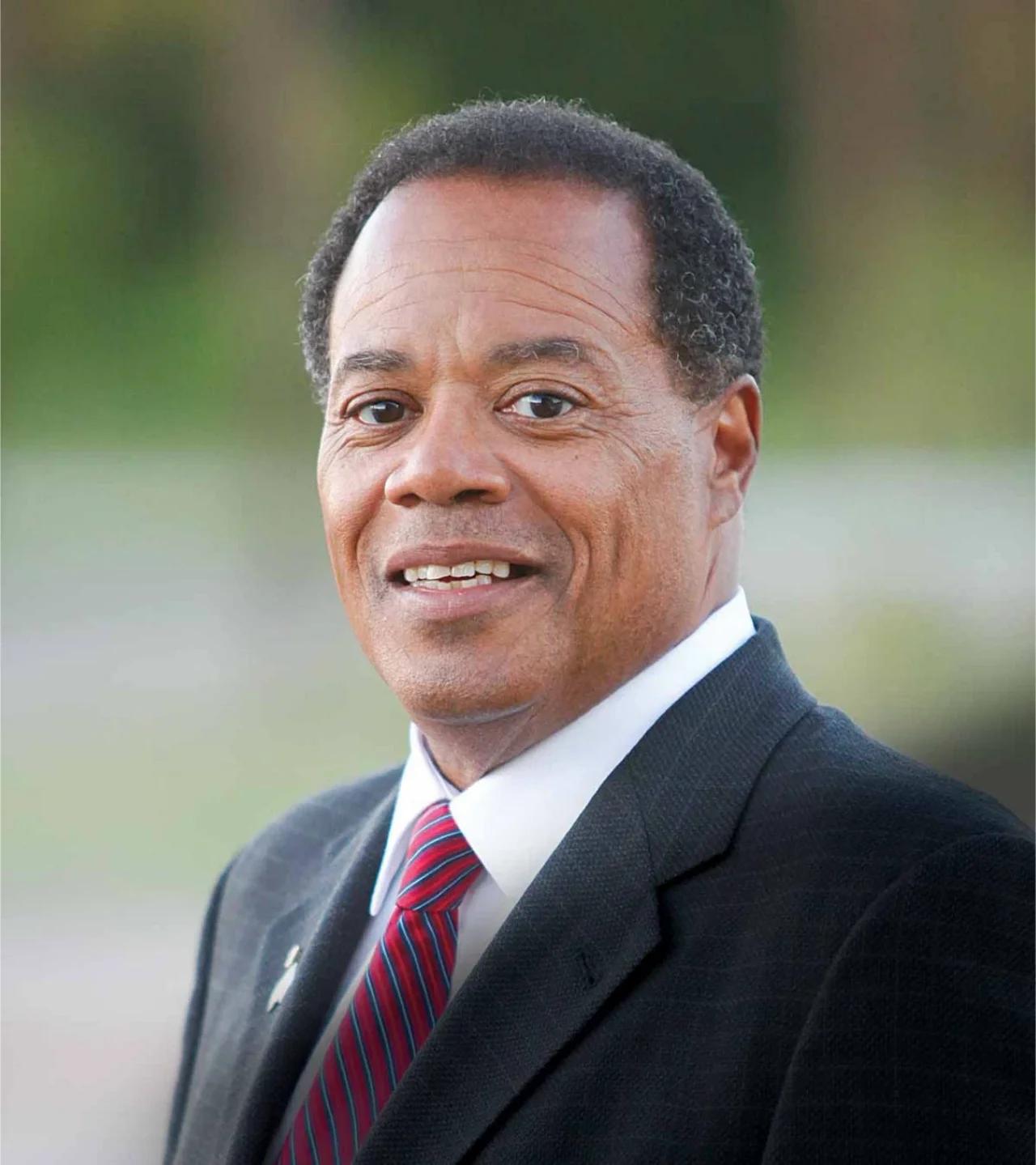 Pastor Stephen Broden Preaches on the Power Within