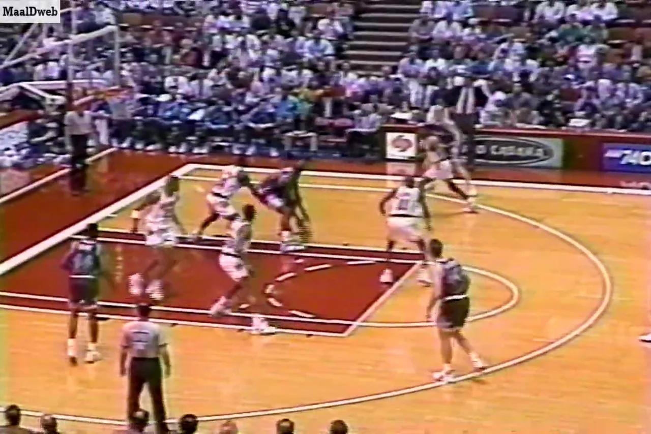 Magic @ Rockets 1993 Great Finish! Olajuwon vs Shaq