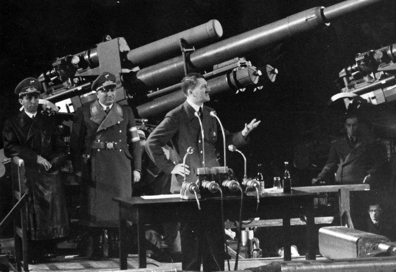 El mejor discurso de Adolf Hitler