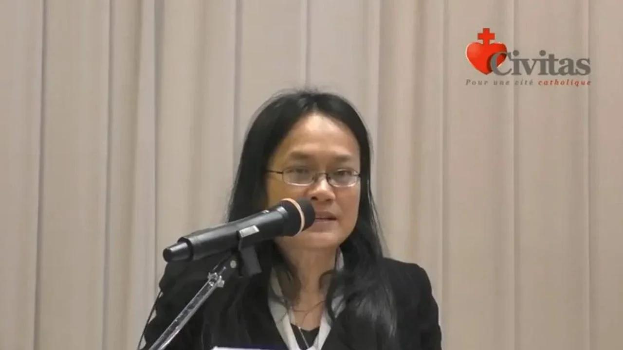 la scientifique Anne-Marie Yim prévient des suites totalitaires des vaccins