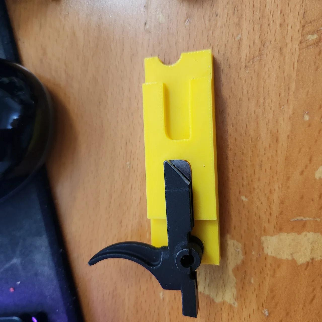 AR trigger cut gauge