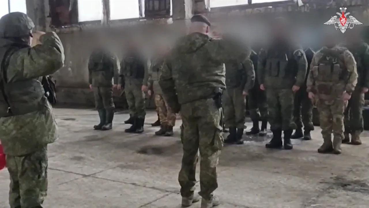 Awarding the Marine Corps Assault Units