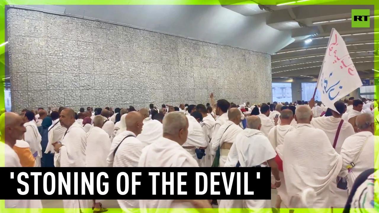 Thousands arrive in Mecca to take part in 'Stoning of the Devil' amid ...
