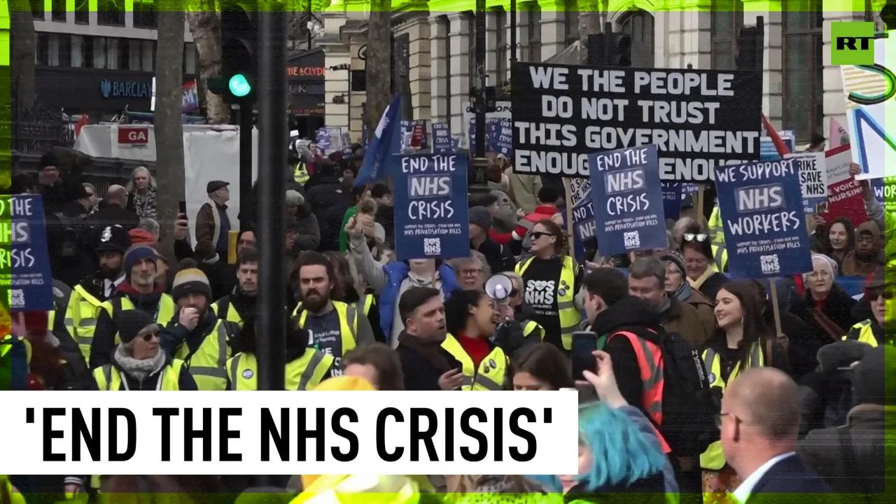 Hundreds demand better healthcare system in UK