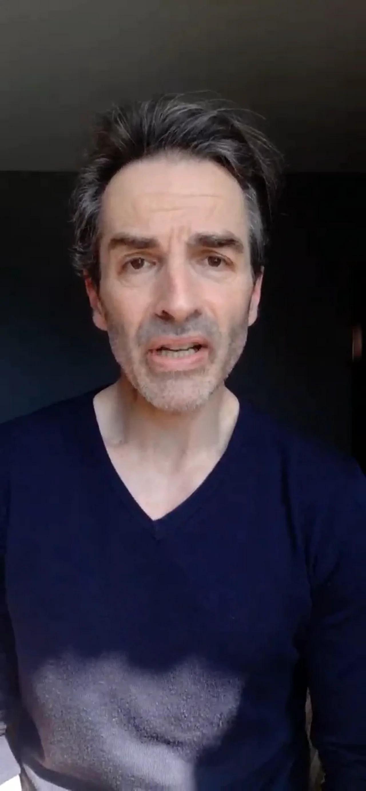 Sébastien Recchia. Restez couchés. Numéro spécial du 10 avril