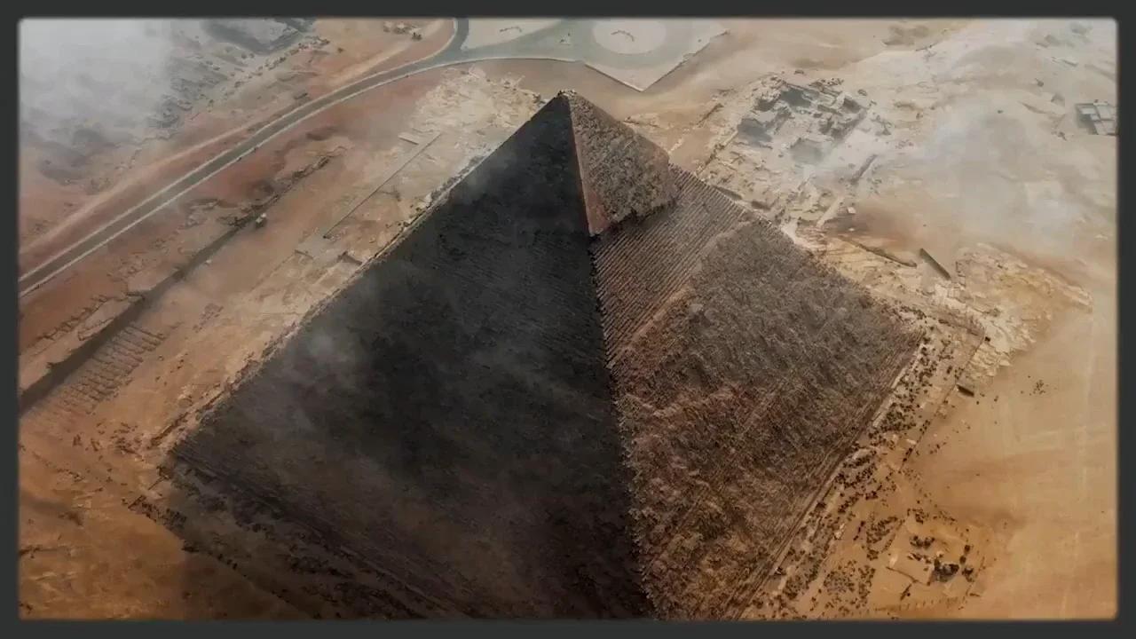 Les incroyables découvertes sous les pyramides de Gizeh