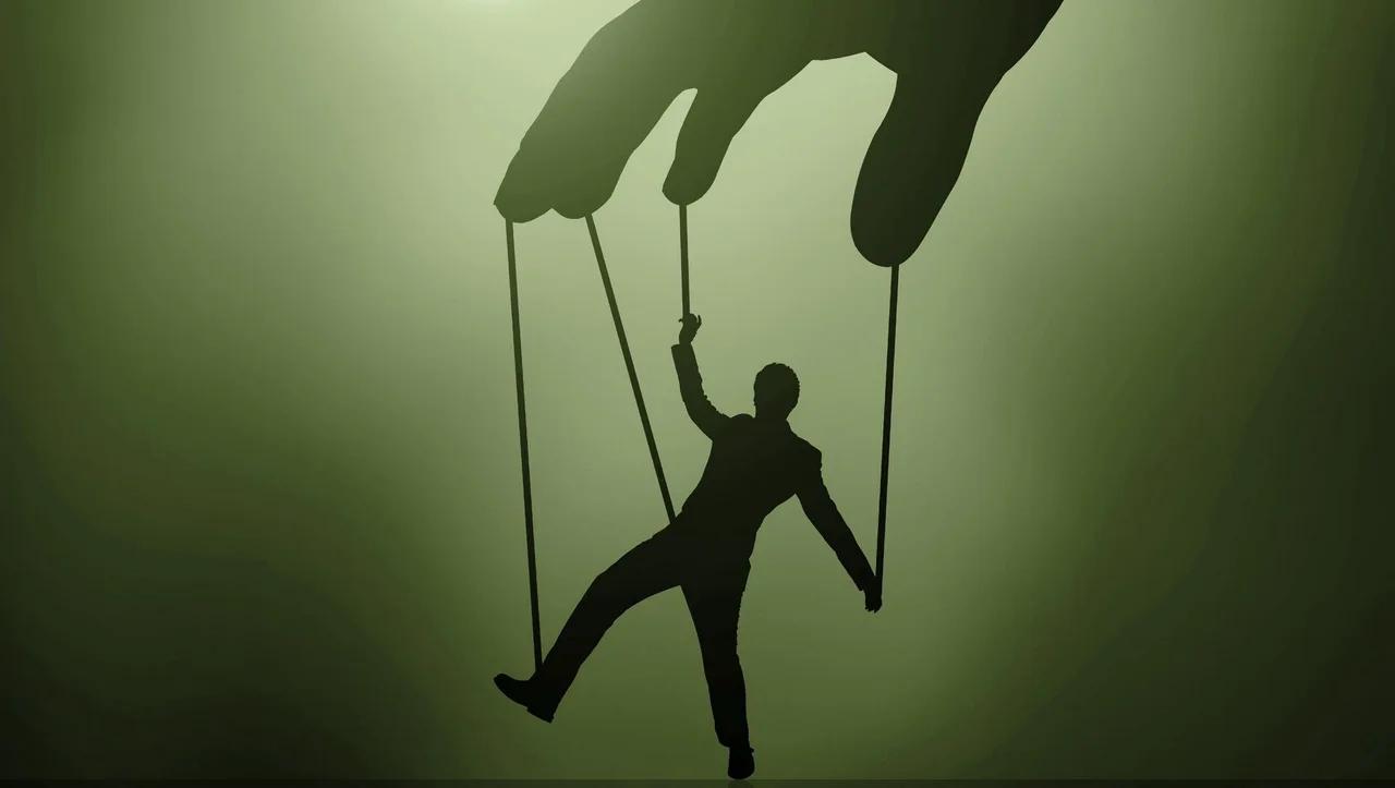 Teace Snyder Interview - Overcoming Propaganda & Social Engineering In ...