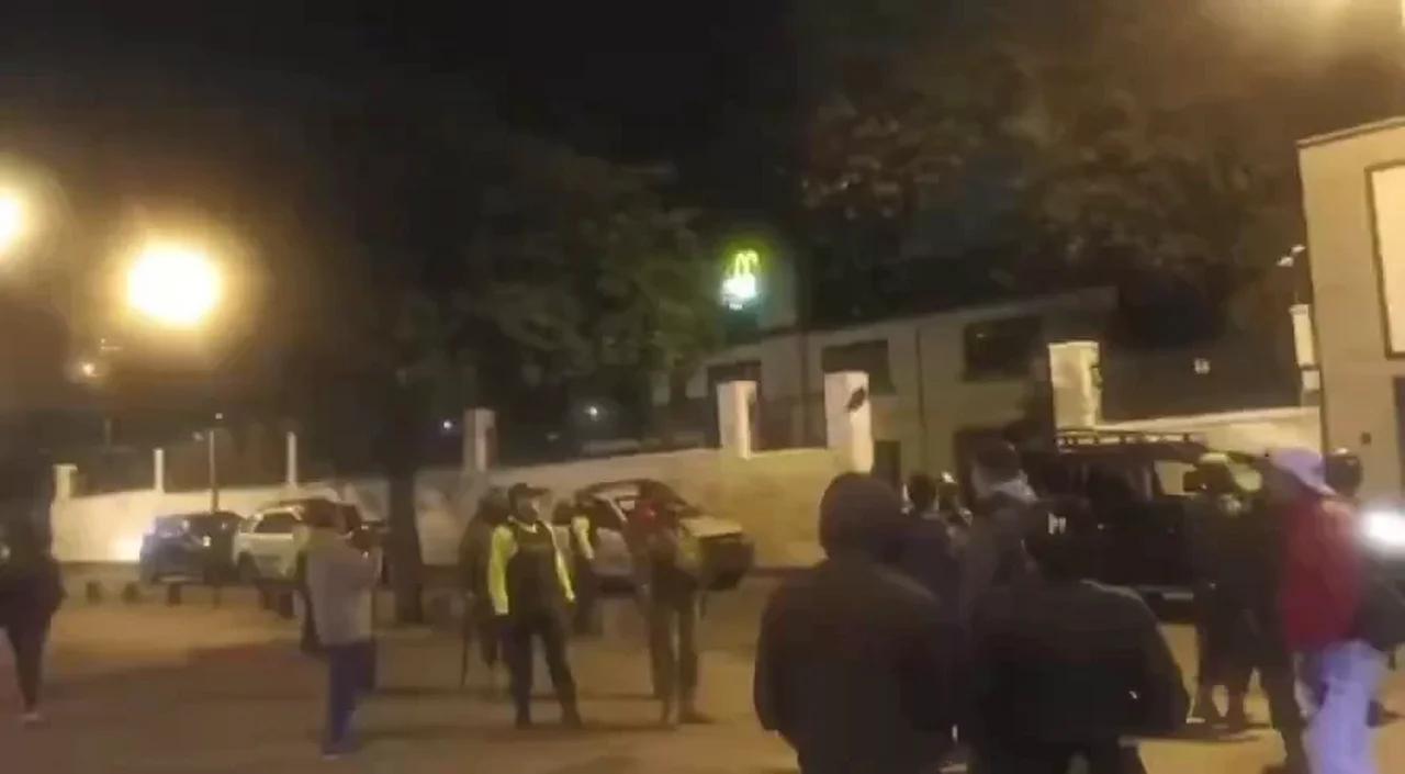 Mexico breaks diplomatic relations with Ecuador after embassy storming