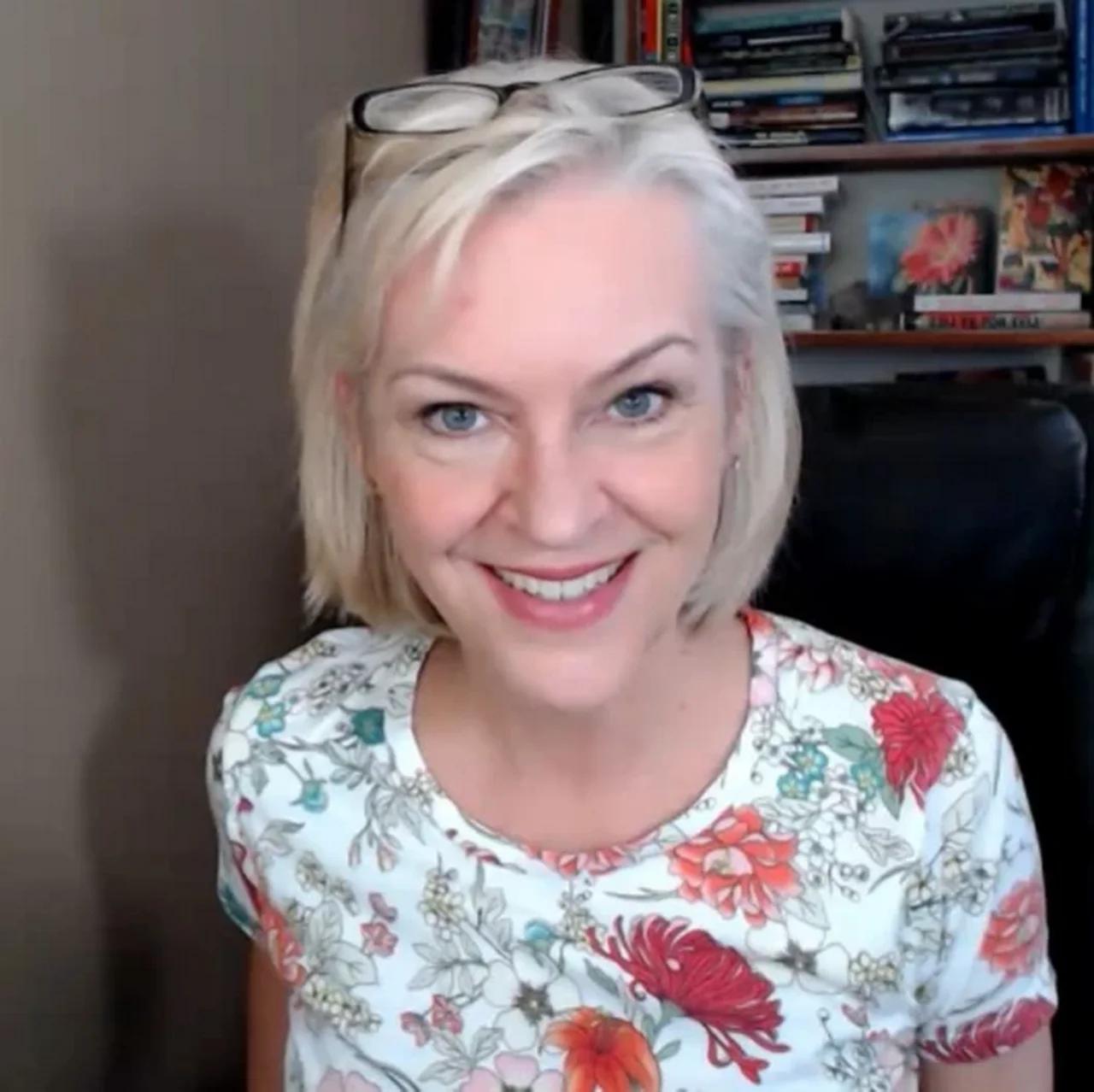 Polly St. George aka Amazing Polly