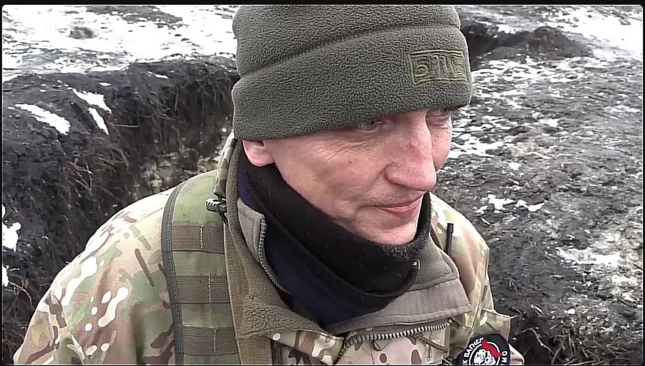 PATRICK LANCASTER - Entraînement au combat en première ligne avec les ...