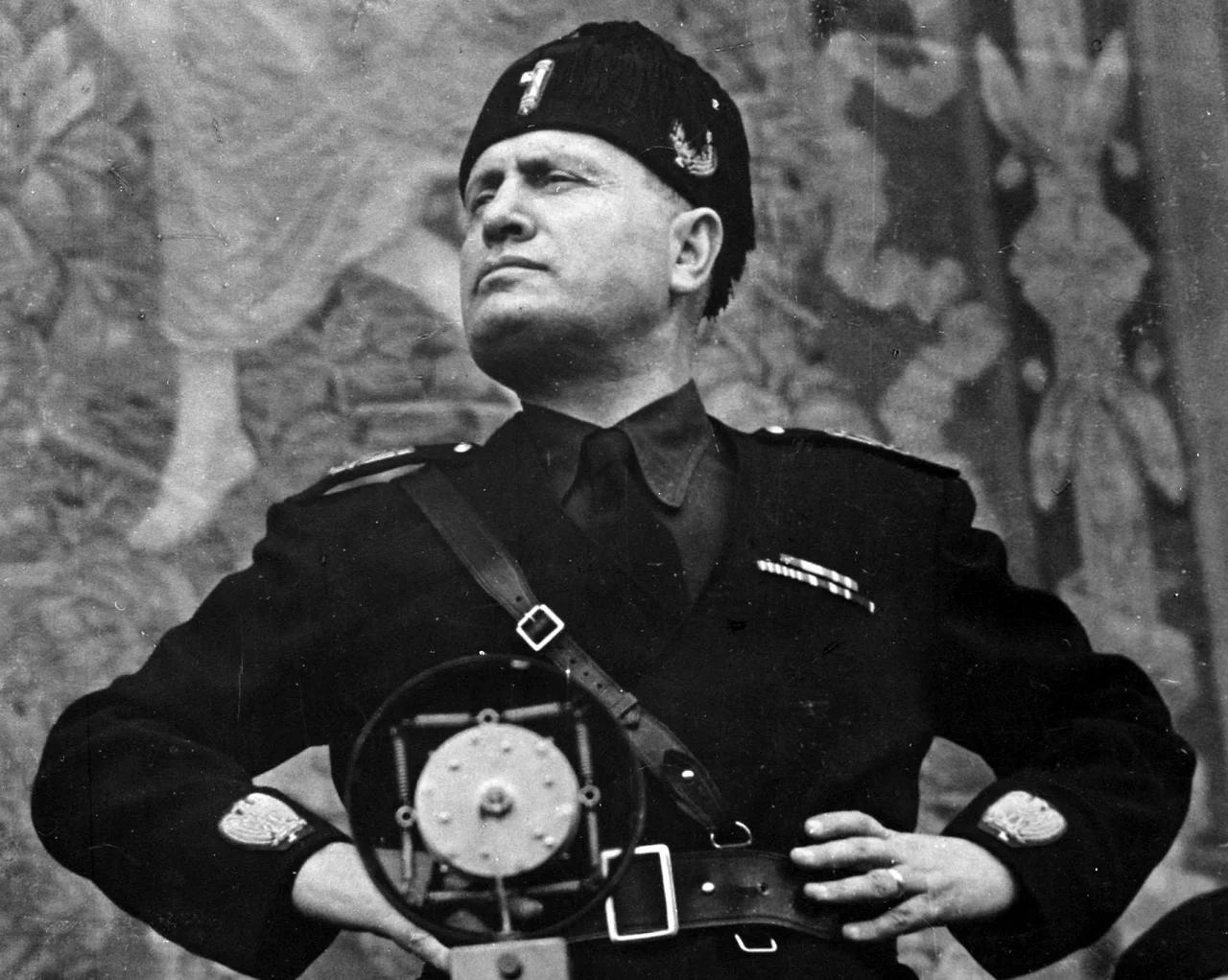 Benito Mussolini 𝚂𝚑𝚊𝚍𝚘𝚠 𝙻𝚊𝚍𝚢 (𝚂𝚕𝚘𝚠𝚎𝚍)