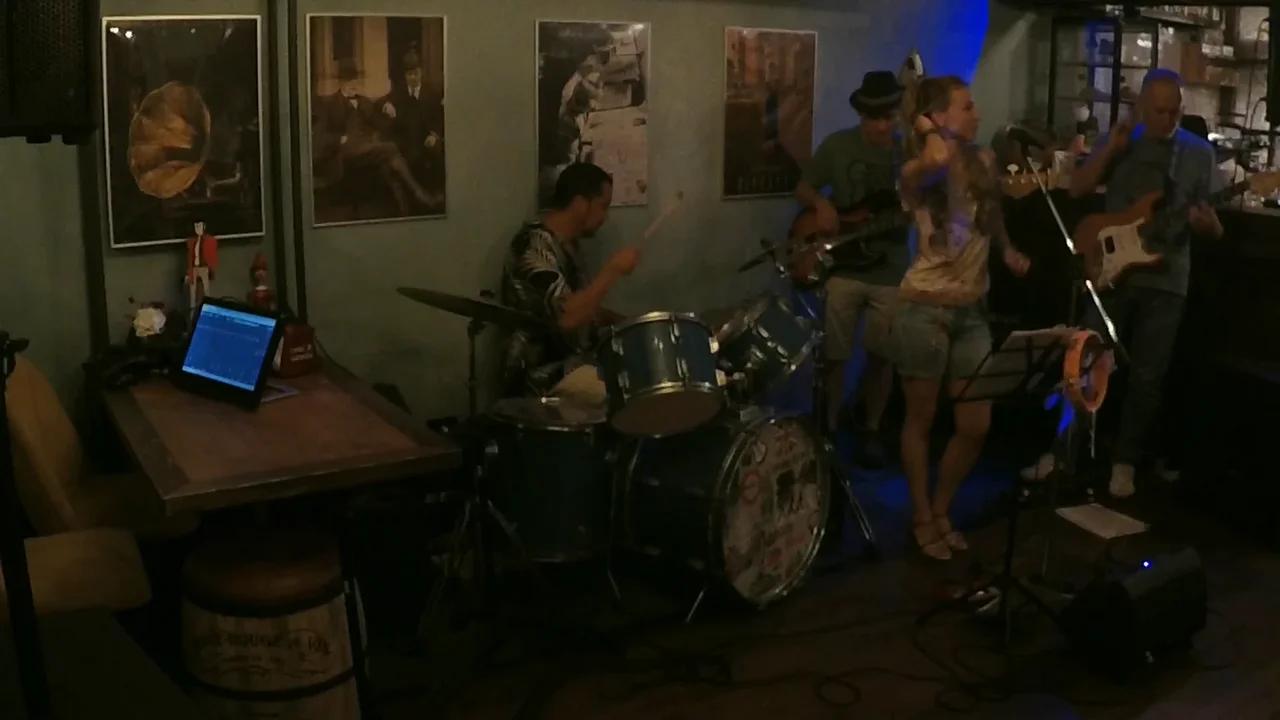 Valerie - Marc Ronson/Amy Winehouse (COVER)