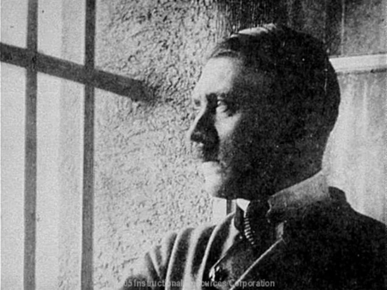 Adolf Hitler - Never Lose Faith