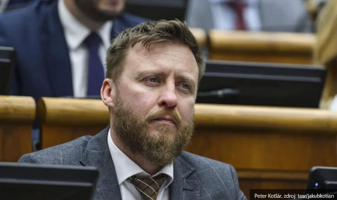 Peter Kotlár - Tlačová konferencia k novým výsledkom ohľadom pandémie ...