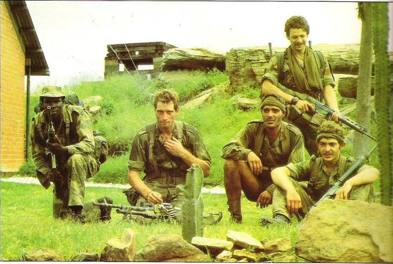 Bush War Operator : Memoirs of the Rhodesian Light Infantry, Selous ...