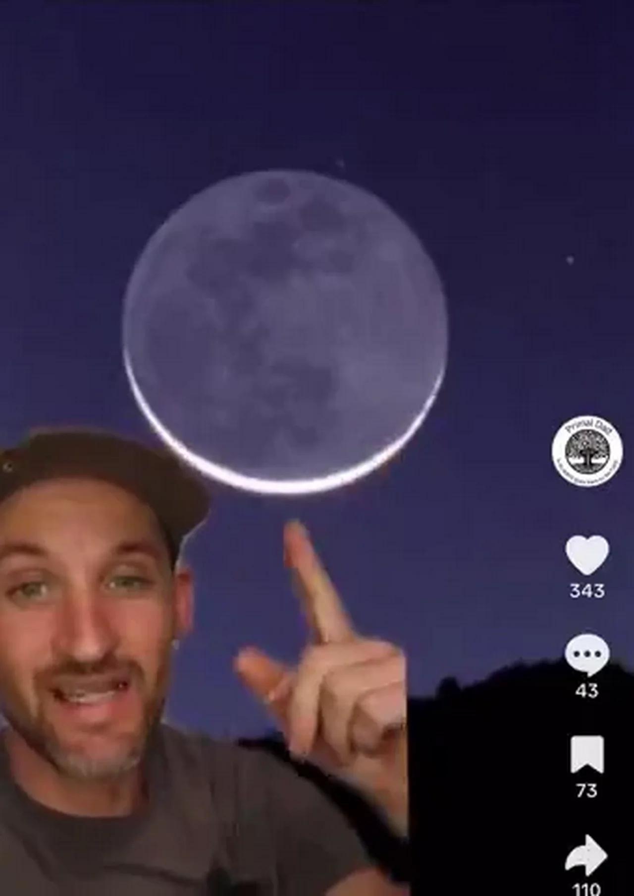 Upside Down Cresent Moon 🌚