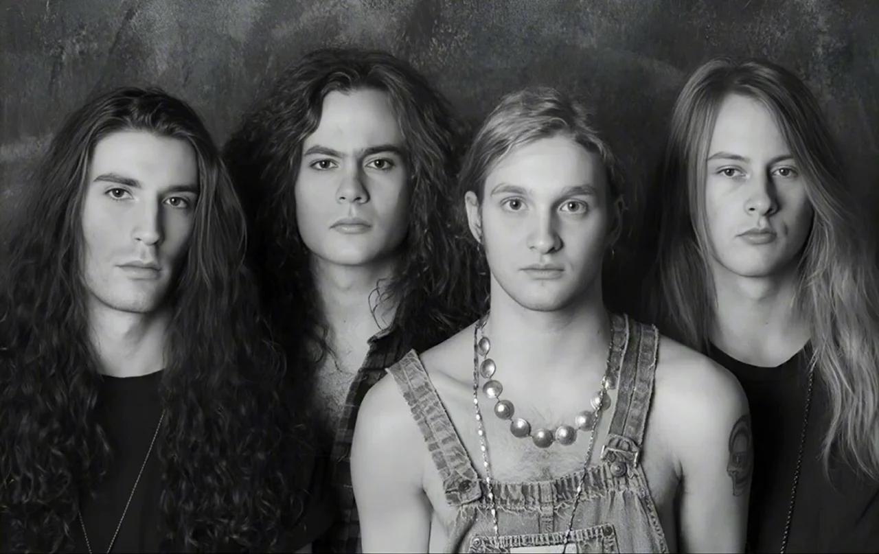 Alice In Chains - Get Born Again