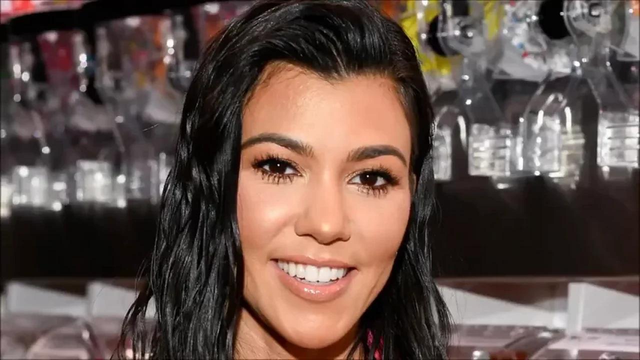 TRANSVESTIGATION KOURTNEY KARDASHIAN