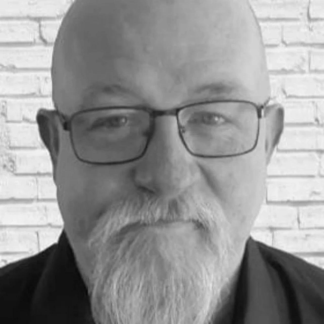 Richard D. Hall (RichPlanet) Interviews Iain Davis (In This Together ...