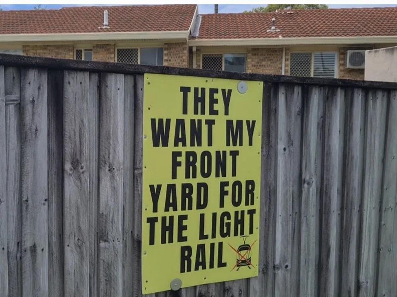 Stop The Light Rail SLR1 - Save Our Southern Gold Coast.