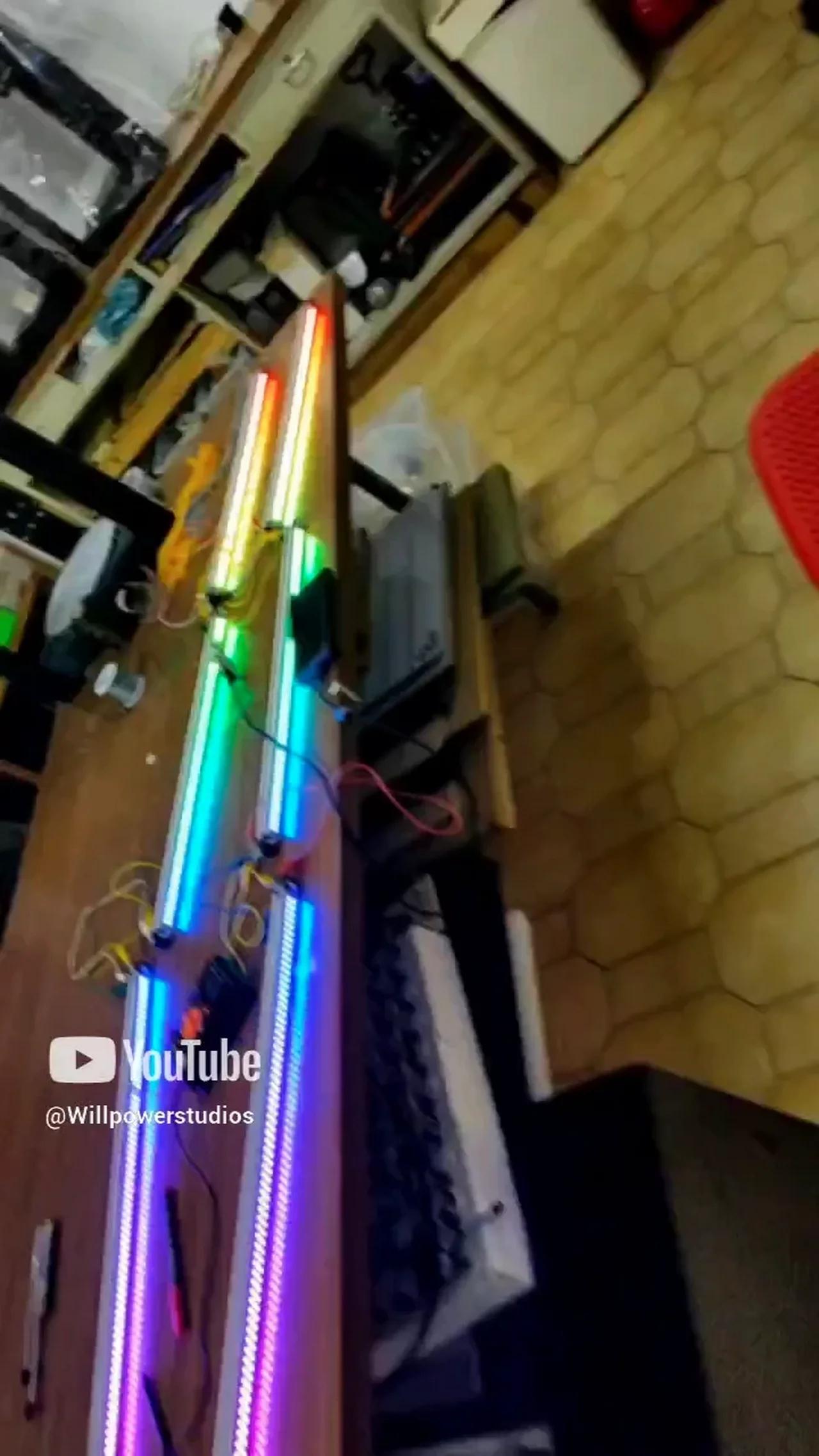 sk6812 LEDs working using the FastLED library in Arduino
