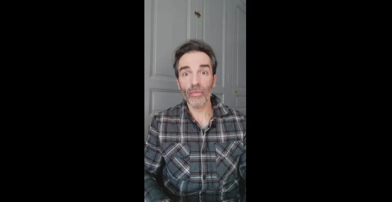 Sébastien Recchia | Restez couchés ! (épisode 73) Au dessus c'est les ...