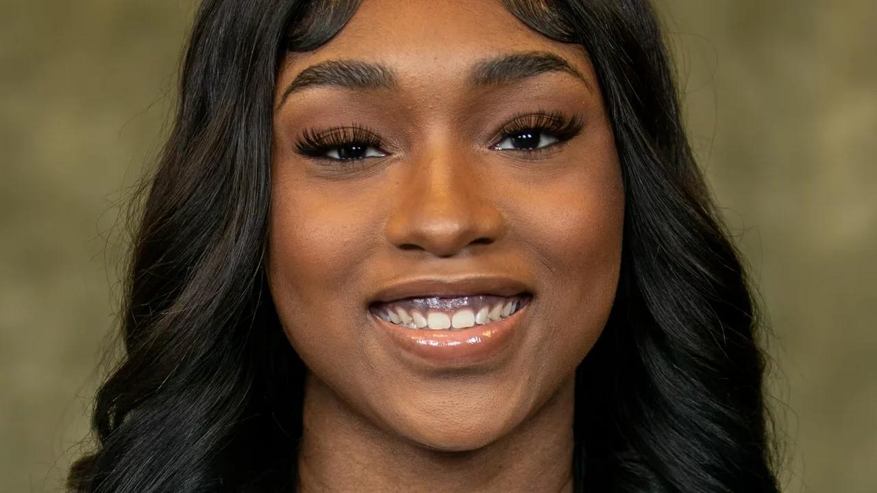 Voleibolista Aaliyah Burras, 24 años, muere 'inesperadamente' de causa ...