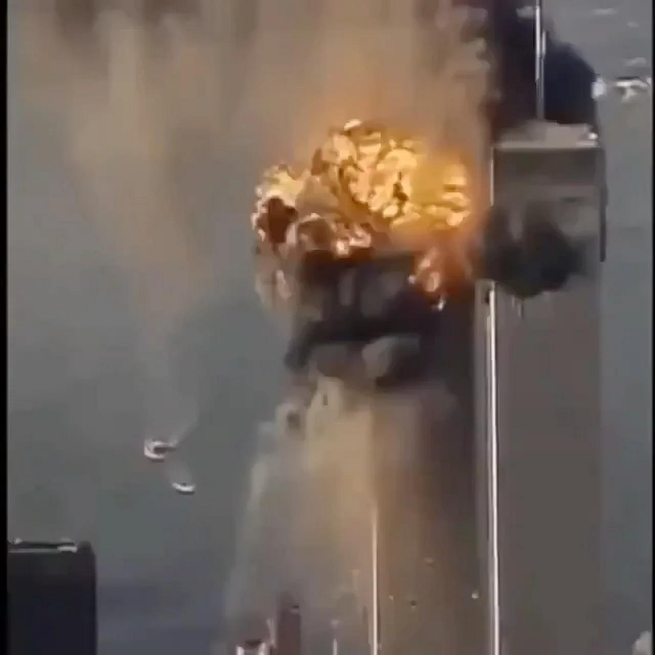 Explosion in the Twin Tower, where is the plane?