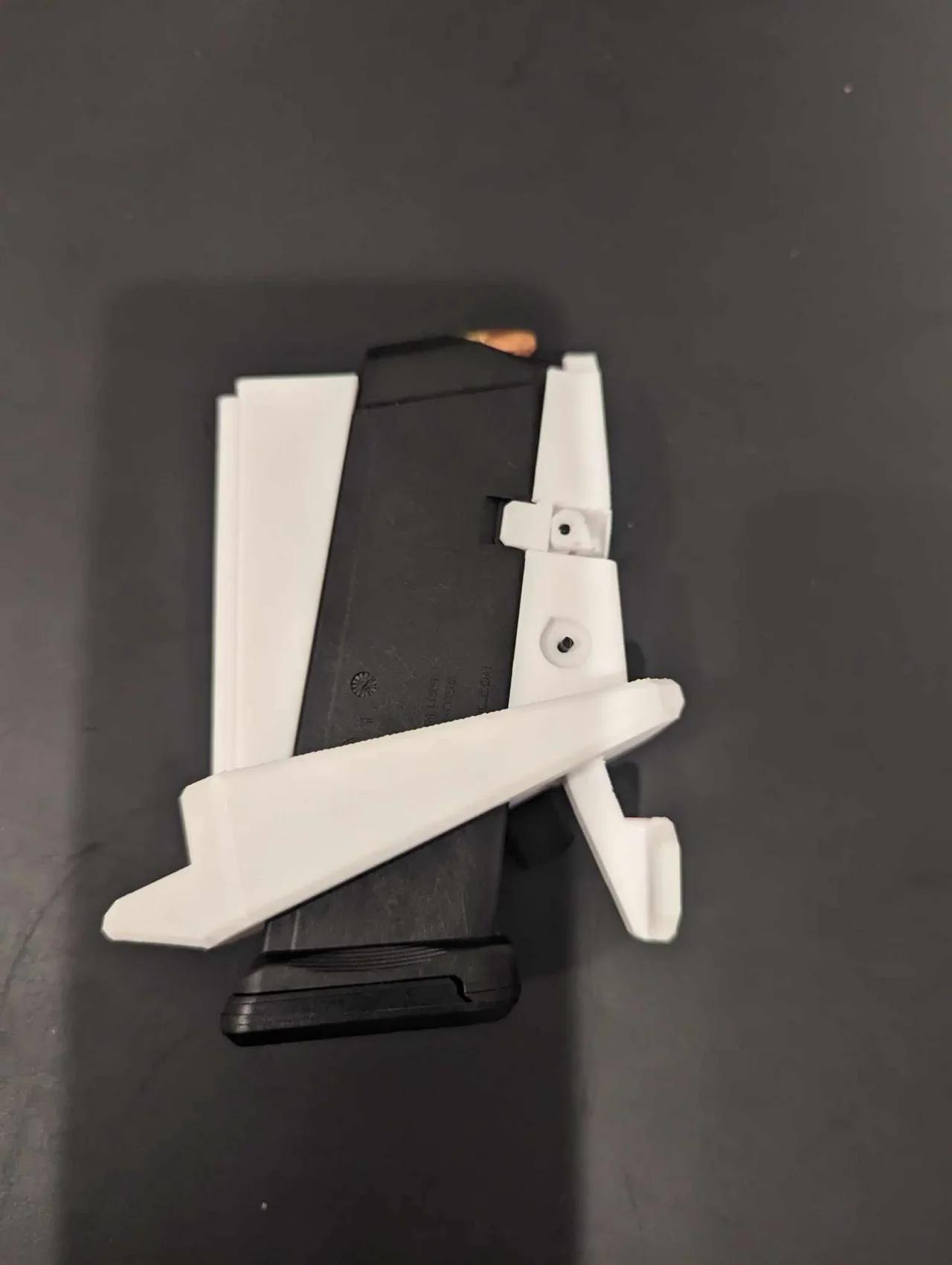 Onion AR15 lower Glock AR9 magazine adapter