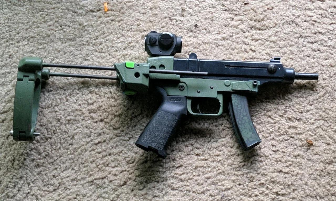 CZAR with built in MP5 style Brace. Mix of both DD and AWCY? stuff ...