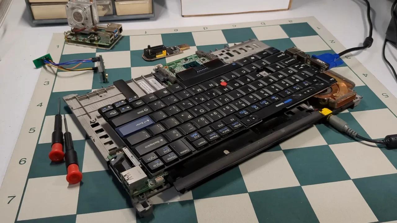 A Thinkpad T420 flashed with libreboot using 3 different devices (not ...