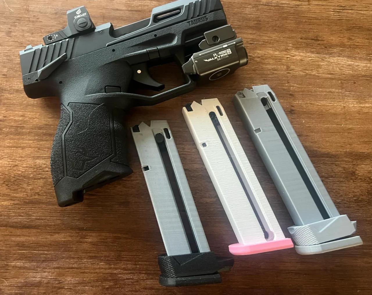 TX22 16 and 18 round magazine