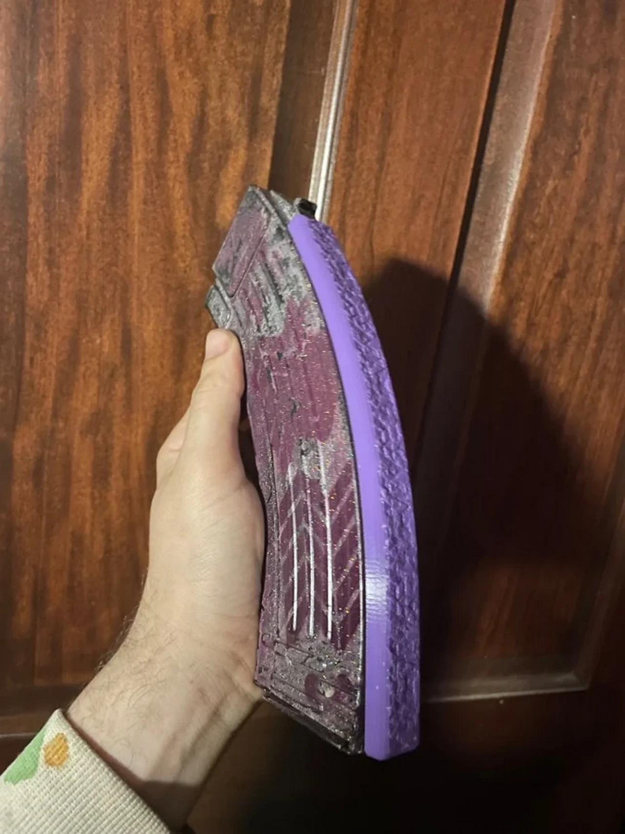 AK magazine rib cover.