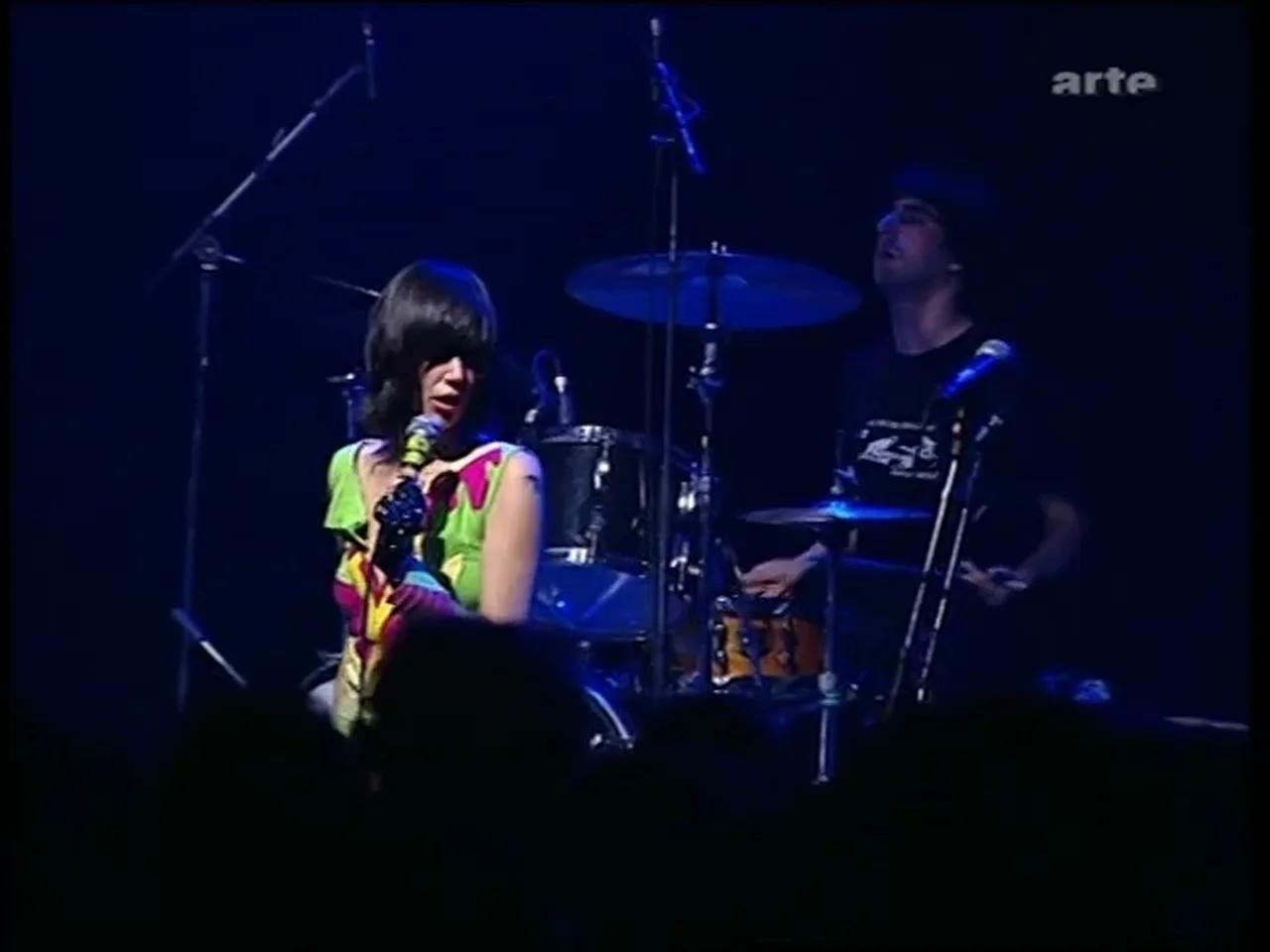 Yeah Yeah Yeahs - Rich [Live]